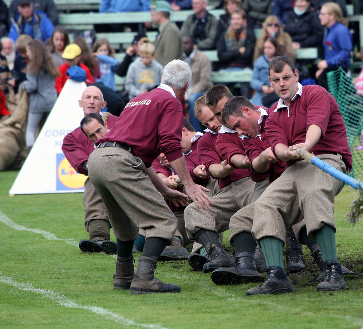 Highland Games. Braemar Gathering spectator info